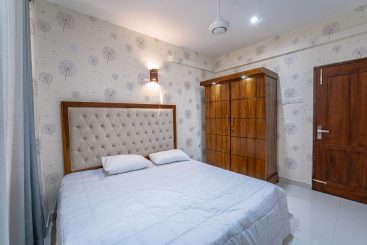 Large Suite – Ronaya Residencies